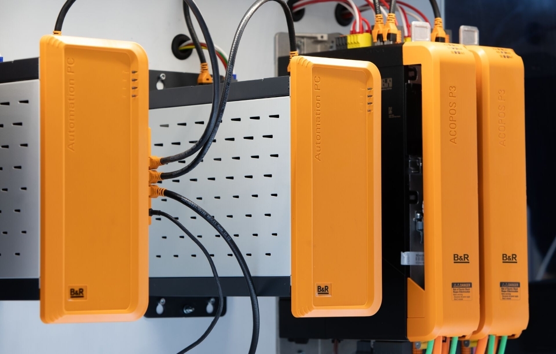 Single axis movement with ACP10 [SOC410.1] | B&R Industrial Automation